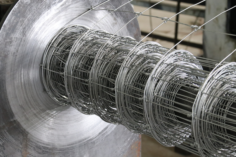 High Safety Level Grassland Field Fence Machine Deer Fence Weaving Machine